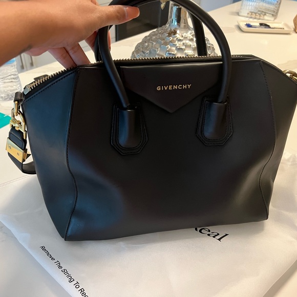 Givenchy | Bags | Givenchy Antigona Large Black With Gold Hardware ...